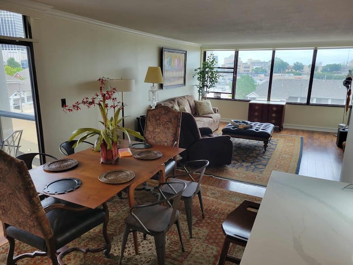 30+ Days 2bedroom Downtown Condo - Tulsa, OK