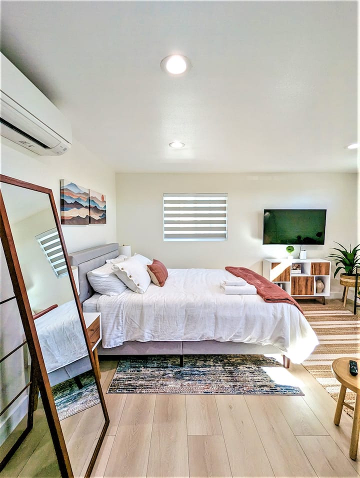 Orange County, Location! New Private, Entire Home! - Anaheim