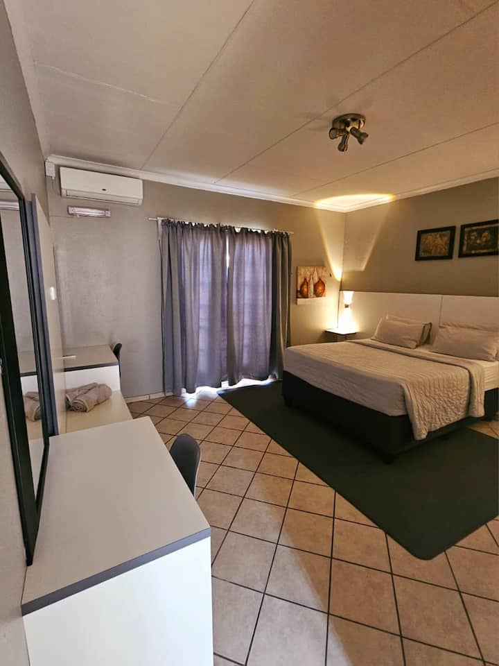 Zuch Accommodation At Pafuri Self Catering - Polokwane