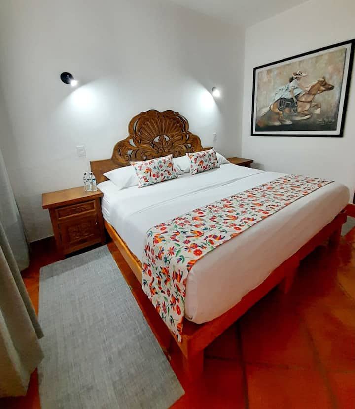 Hotel Room With Free Parking - San Miguel de Allende