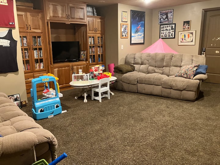 Large Group Special: All 4 Rooms By Renee - Cedar City, UT