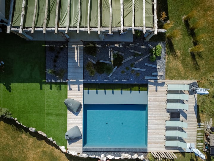 La Villa D'eva / Piscine Chauffée - Château de Neuvic