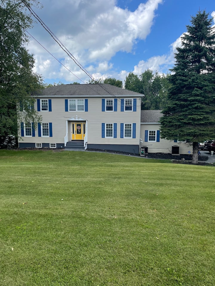 4br Pool Oasis | 10 Min To Ski & Golf - Vernon Township, NJ