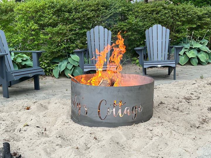 Lake Huron Oasis! Private Beachront Cottage - Ontario