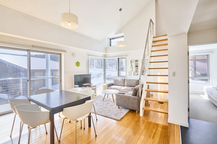 Deep Tracks 2 Bedroom Condo - Niseko