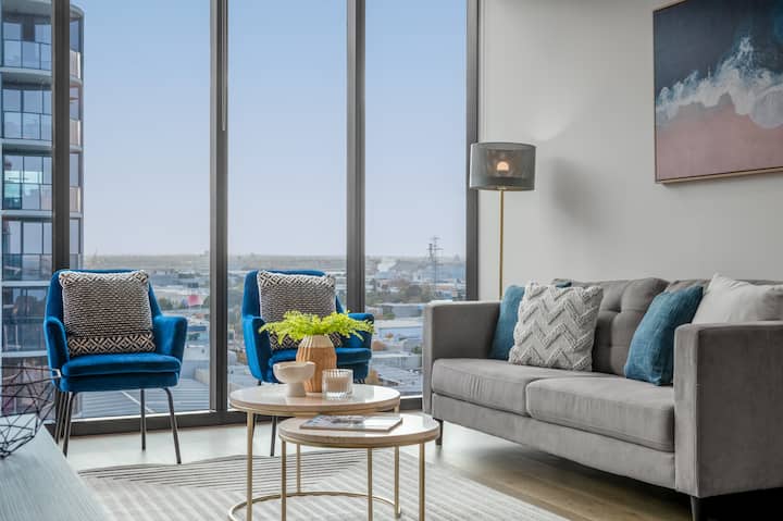 Premium Chic: A Relaxing Retreat - Victoria