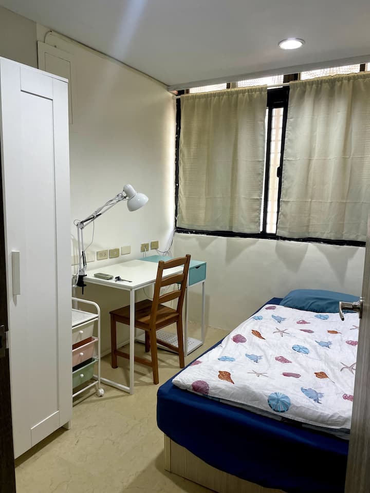 南港區 單人房2a-2，溫馨&簡約 一卡背包就可入住！近藍線捷運 - Taipei