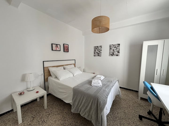 Habitación Doble (1) En áTico - Siviglia