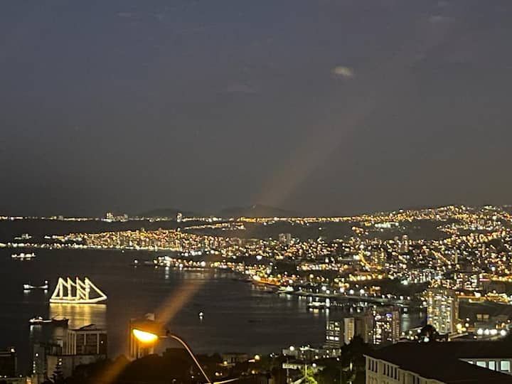 Cerro Alegre Apartamento Vista Bahía - Valparaíso, Chile