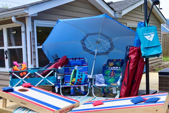 Family Getaway | 1 Block From Beach | Game Room - Norfolk