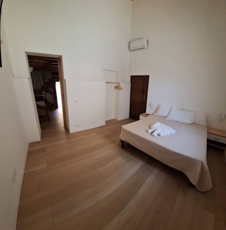 Family Room With Large Mezzanine - Trapani