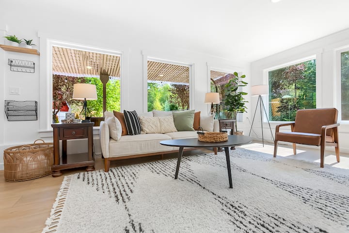 Gh Getaway- W/private Yard & Patio - Gig Harbor, WA