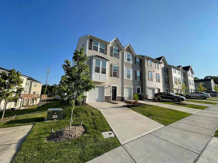 Brand New Durham Townhome - Durham, NC