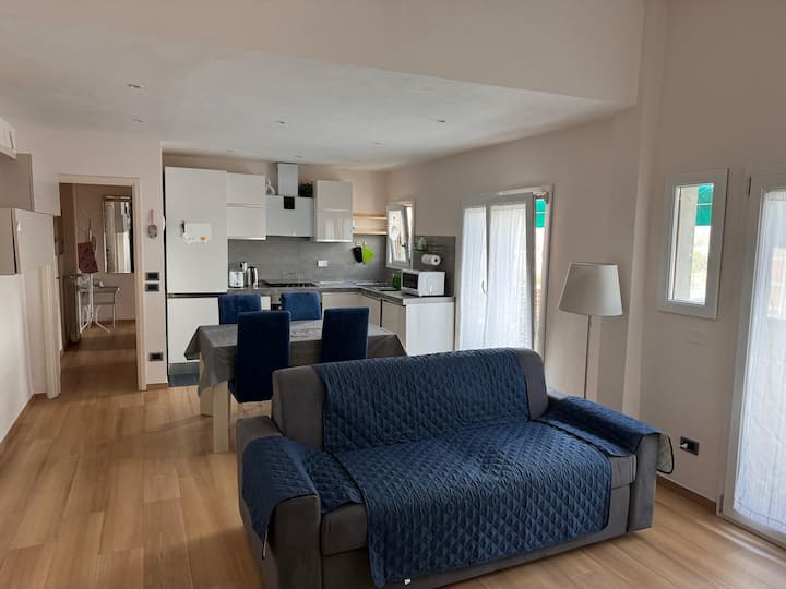 Appartement Neuf, Lumineux Avec Vue, Florence - Florenz