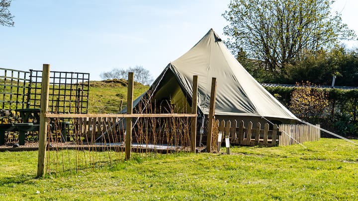 Bluebell Bell Tent Set In Beautiful Surroundings - Leek