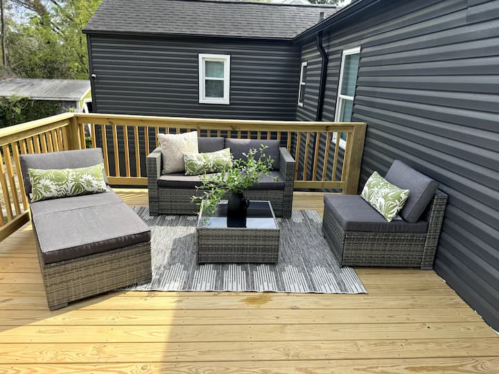 The Carolina Cottage | Modern Charm + Sunroom - Fayetteville