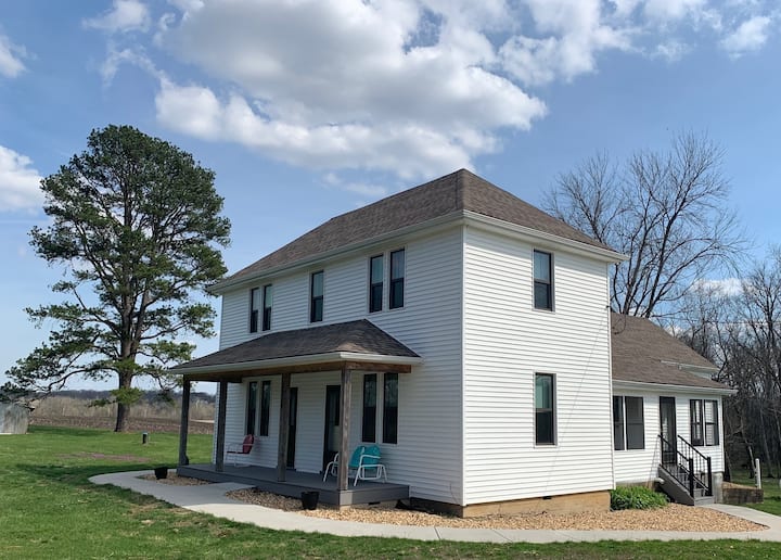 Loutre Valley Farm Guest House - Hermann, MO
