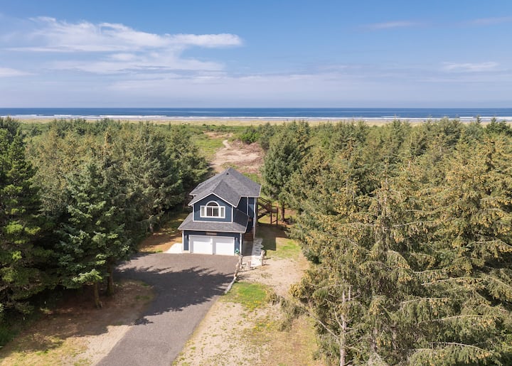 Ocean Front! Private Beach Path, Fenced Yard - Ocean City, WA