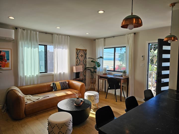 Gorgeous & Luxe Beach Pad | Venice Beach - Heal the Bay Aquarium, Santa Monica