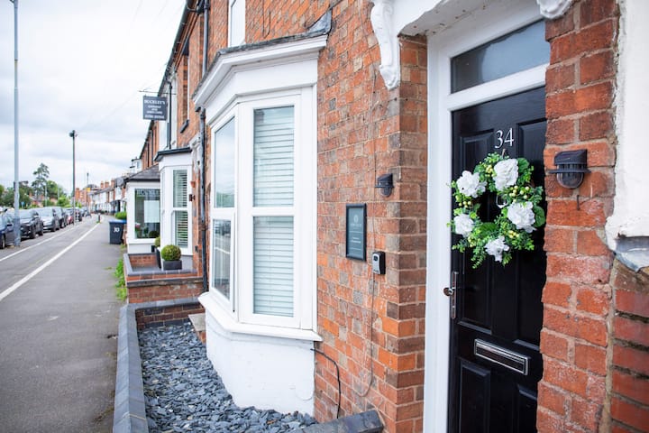Central Rooms | Free Wi-fi | New - Stratford-upon-Avon