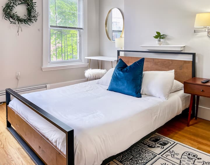 (W-12) South End, Stylish Studio! Location! - Boston