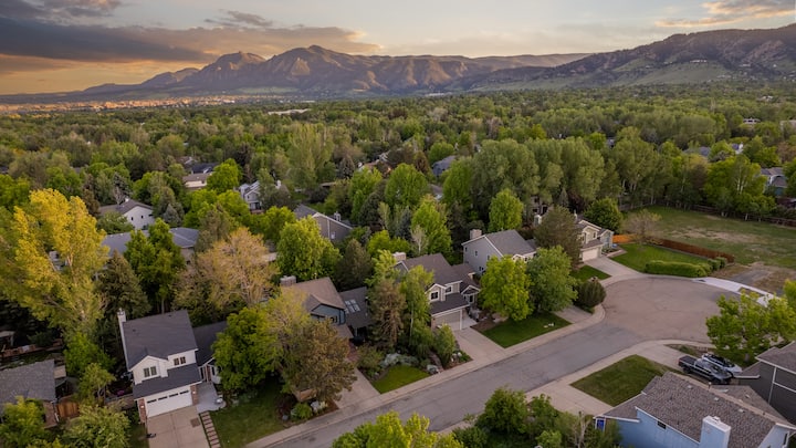 D'vine Gardens - Easy Access To It All - Boulder, CO