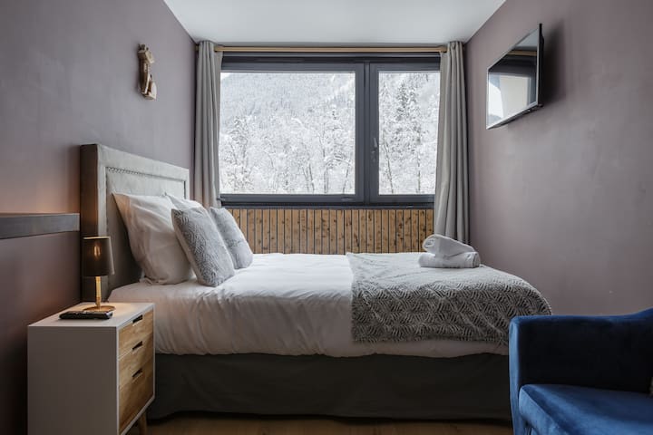 Beautiful Mountain View Studio By The Lake - シャモニー