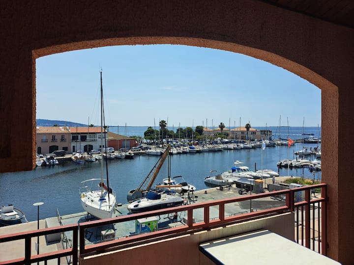 Appartement Direkt Am Hafen - Mèze