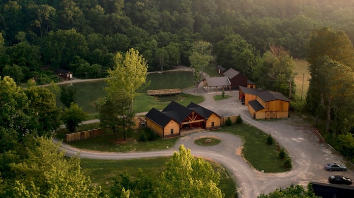 The Lodge @ Jones Farm Venue And Restaraunt - Nashville, TN