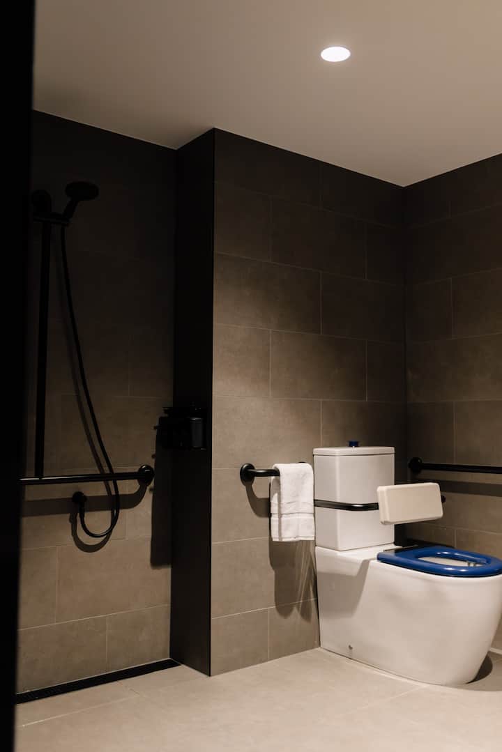 291 On King - One Bedroom Accessible Apartment - Newcastle