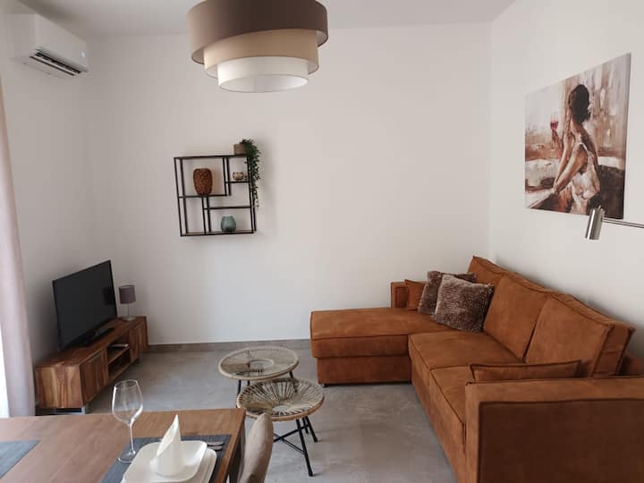 Luxe Appartement Gerenoveerd In September 2023 - Roma