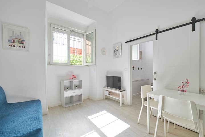 Precioso Apartamento En Pleno Centro De La Ciudad - Madrid