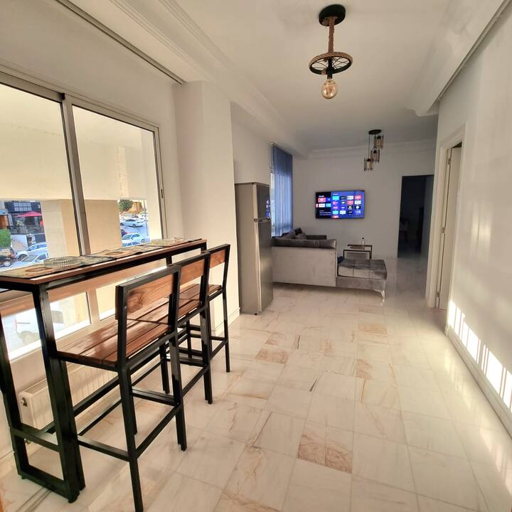 Vue Rue Principale, Appart 2-chambres - Tunis