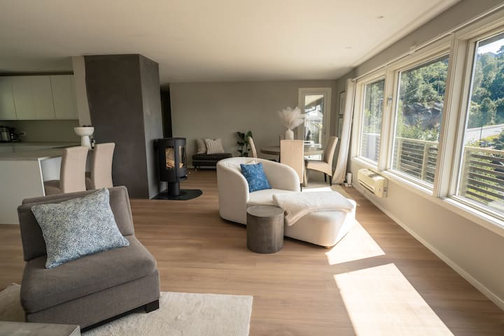 Delvis Nyoppusset Enebolig Med Nydelig Utsikt! - Kristiansand