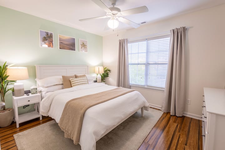 Fit & Coasty - 2bd W/ Workspace & Indoor Gym! - Charleston, SC
