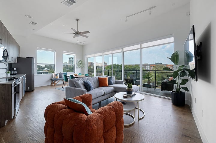 Modern Downtown Space Skyline No.419 - Dallas, TX