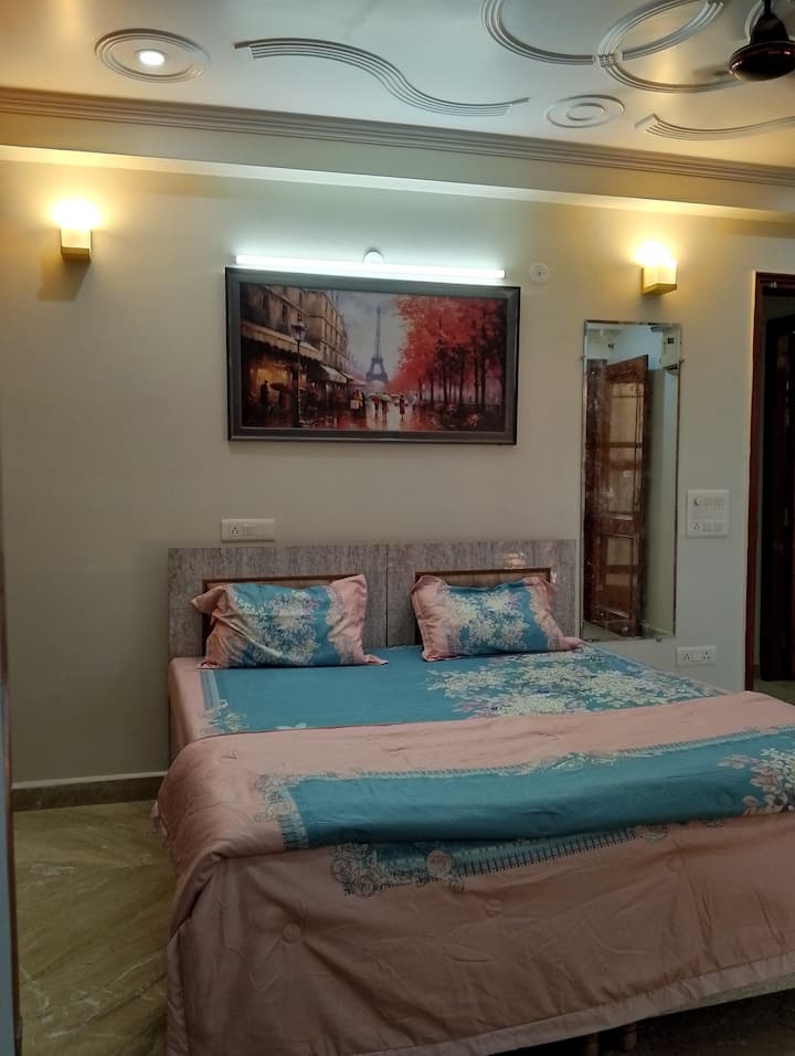 Luxurious3bhk+hall - Delhi