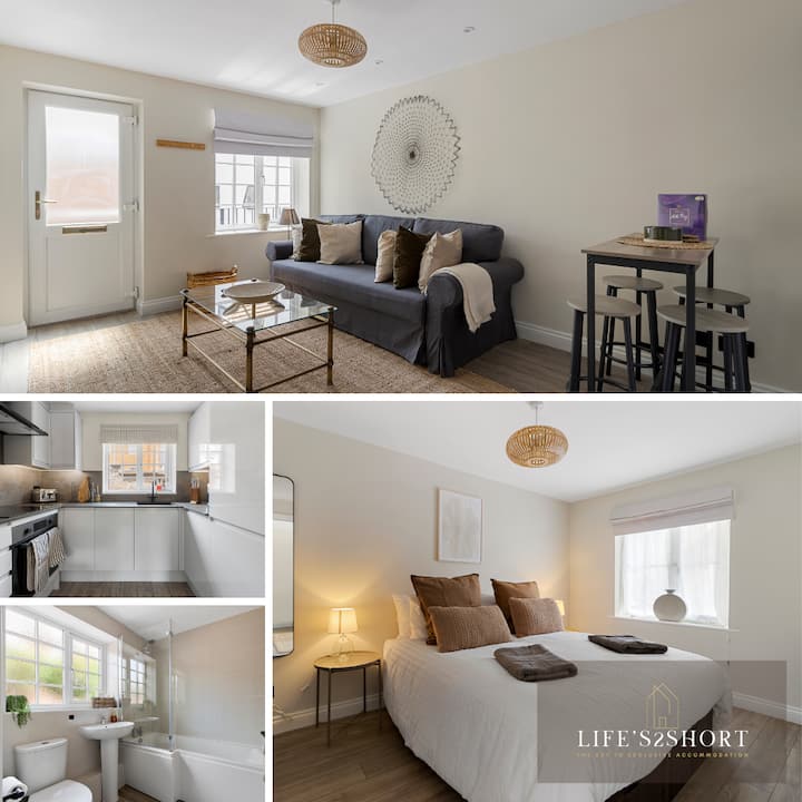 New 1bdr Flat With Paid Parking - Exeter