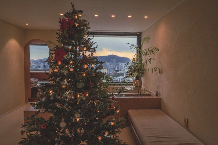 Namsan Tower, Private Hot-tub, Demon Hunters Place - Seoul