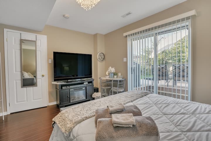Casa Crystal A Spotless Private Studio Sw Barrie - Barrie