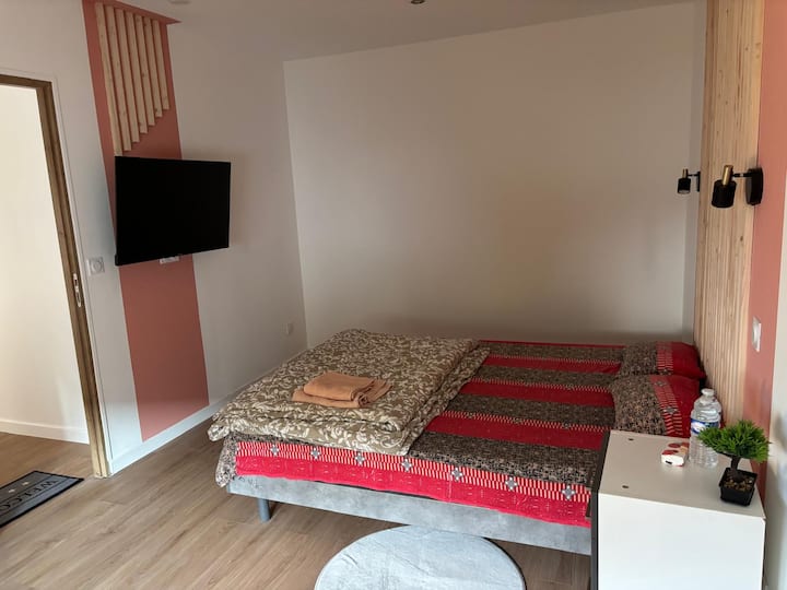 Room & Breakfast Near Cdg Airport, Paris - Tremblay-en-France