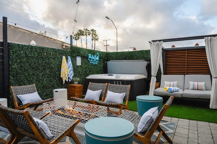 Top 1% Resort-style Oasis Hot Tub - San Diego, CA