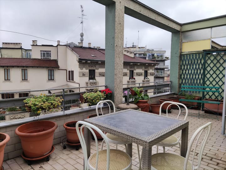 Apartment In Shopping Area Near The Metro - Milan