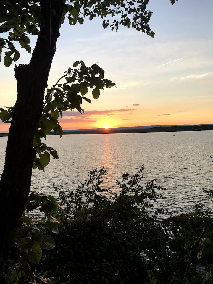 2 Story Home On Saratoga Lake - Saratoga Springs, NY