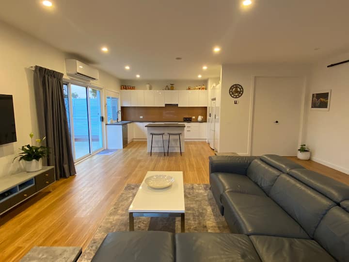 Dromana Bay Holiday House - Red Hill