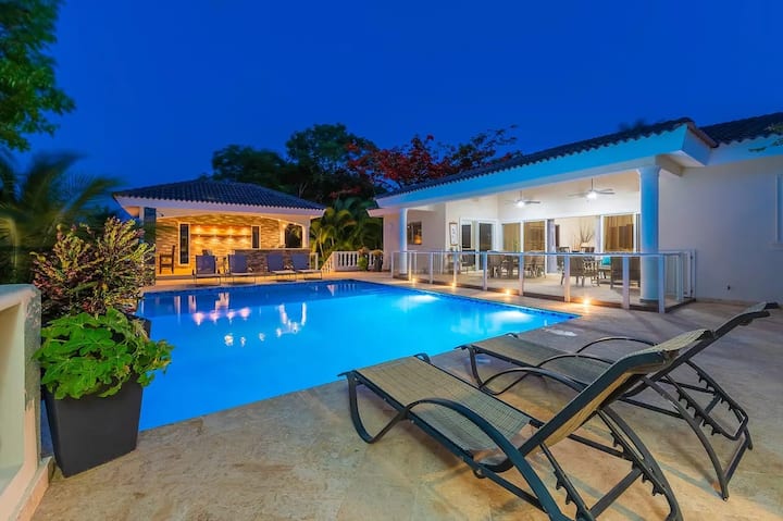 Ocean View Luxe Retreat • 4br • Pool & Serenity - Sosúa
