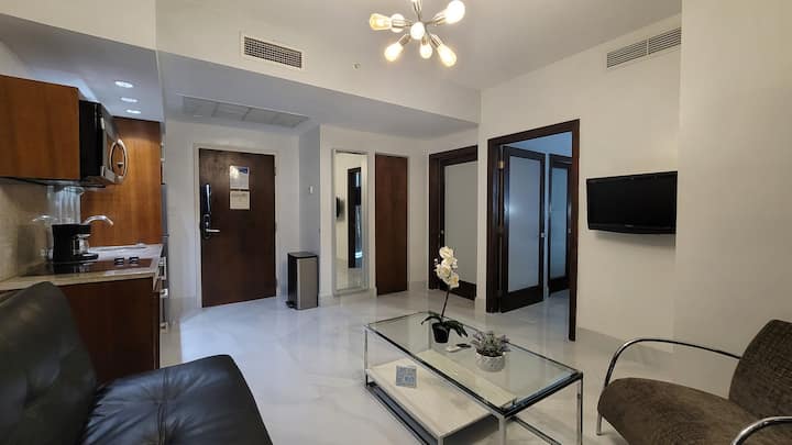 Ocean Drive 1br Suite Top Floor - Rooftop Pool - Miami Beach