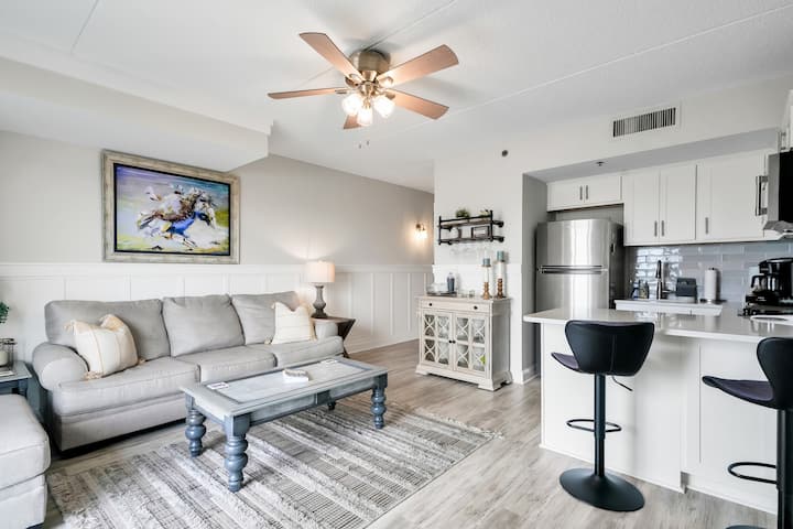 Catching Sunsets On The Cape Fear River W/ Parking - Wilmington, NC