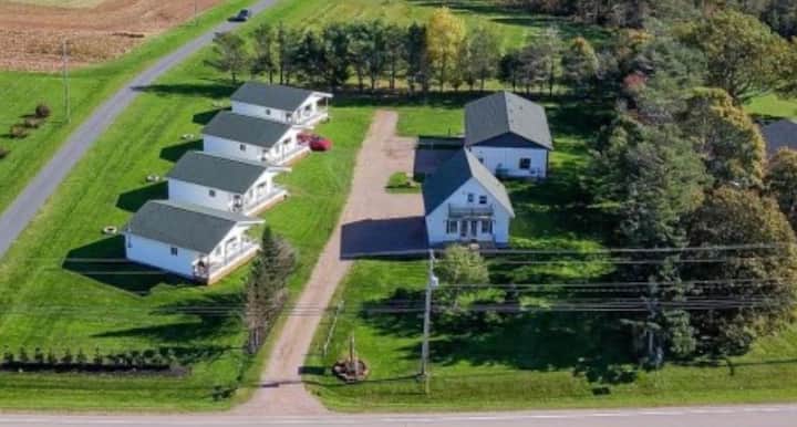Souris Light House Cottage - Stanhope, PE, Canada