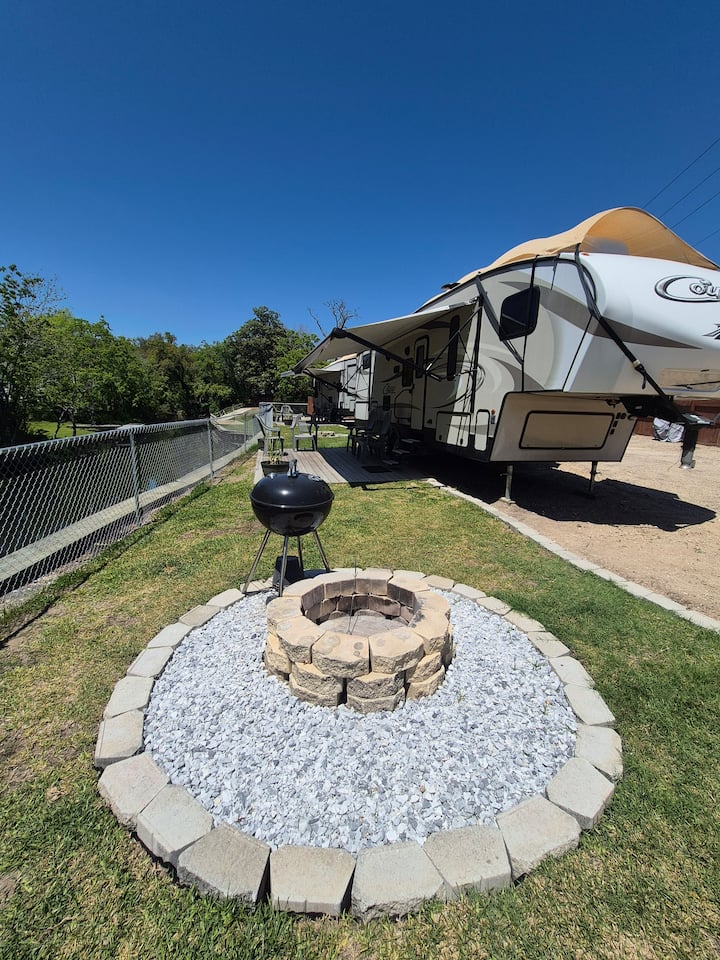 Cozy Private Family Creekside Rv-15 Min To Beach - Fort Walton Beach, FL